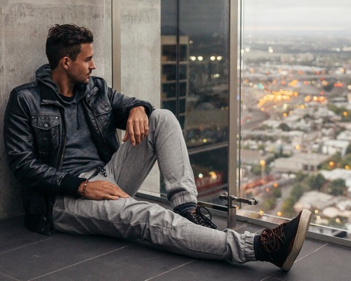 Model Alexander Schmidt: Unterwegs in fernen Ländern